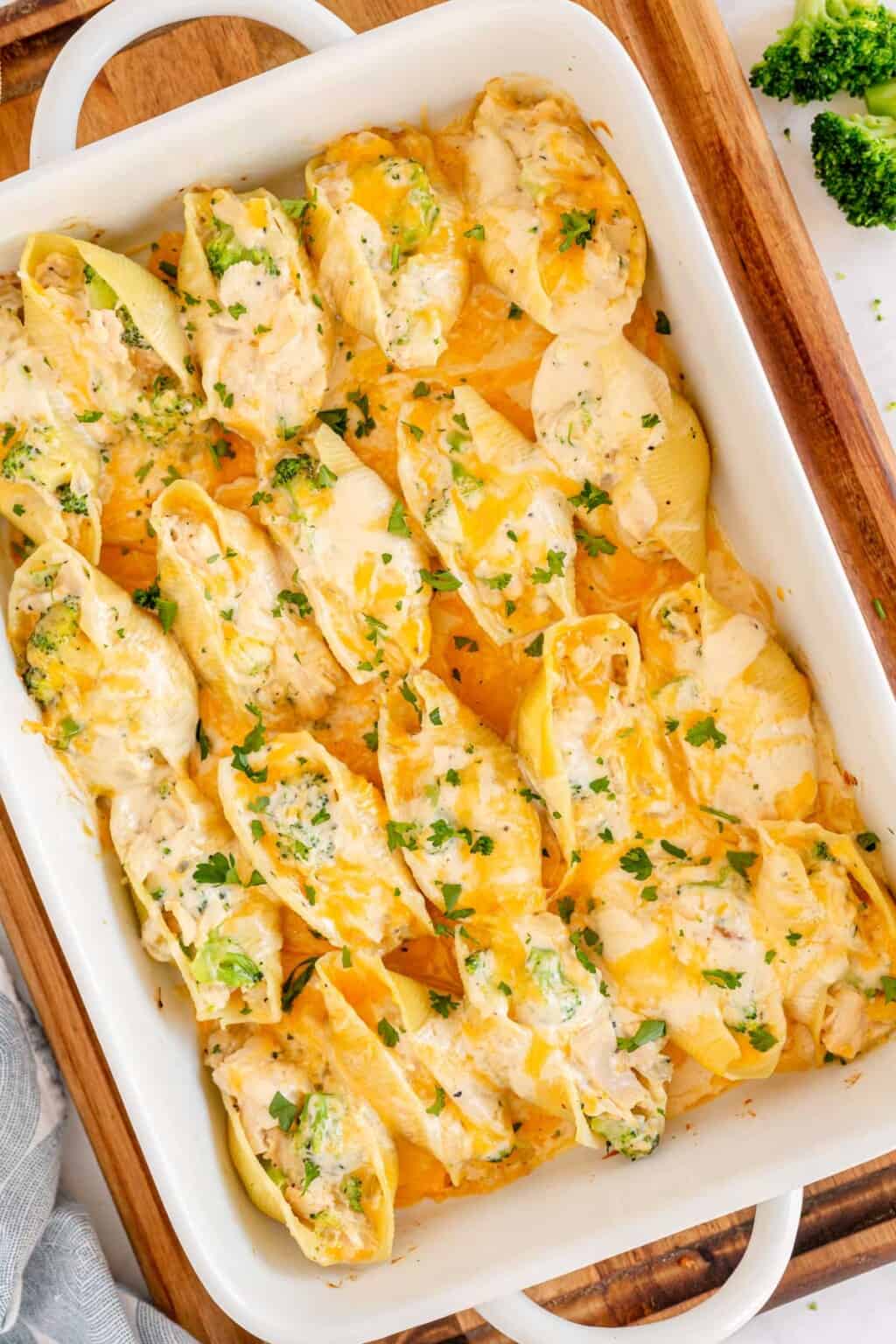 Chicken Alfredo Stuffed Shells (with Broccoli) - Kylee Cooks