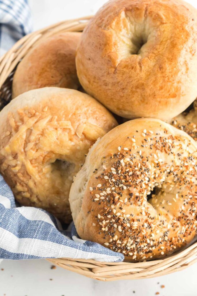 How to make Homemade Bagels (just 4 ingredients) - Kylee Cooks