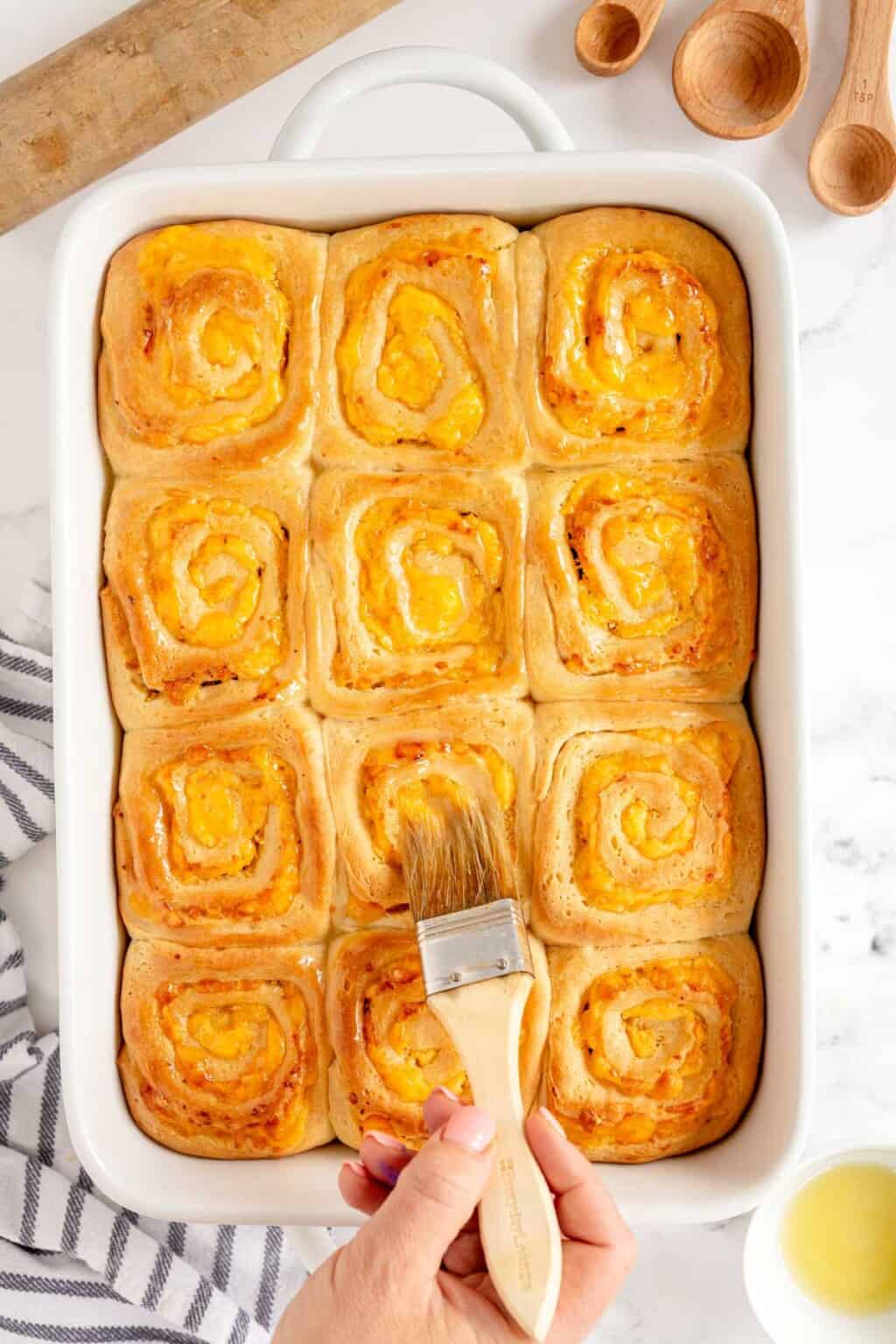 Garlic Cheese Bread (Rolls) Recipe - Kylee Cooks