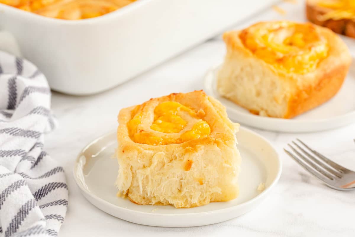 Garlic Cheese Bread (Rolls) Recipe - Kylee Cooks