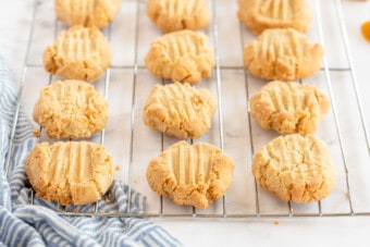 Simple Caramel Cookies - Kylee Cooks