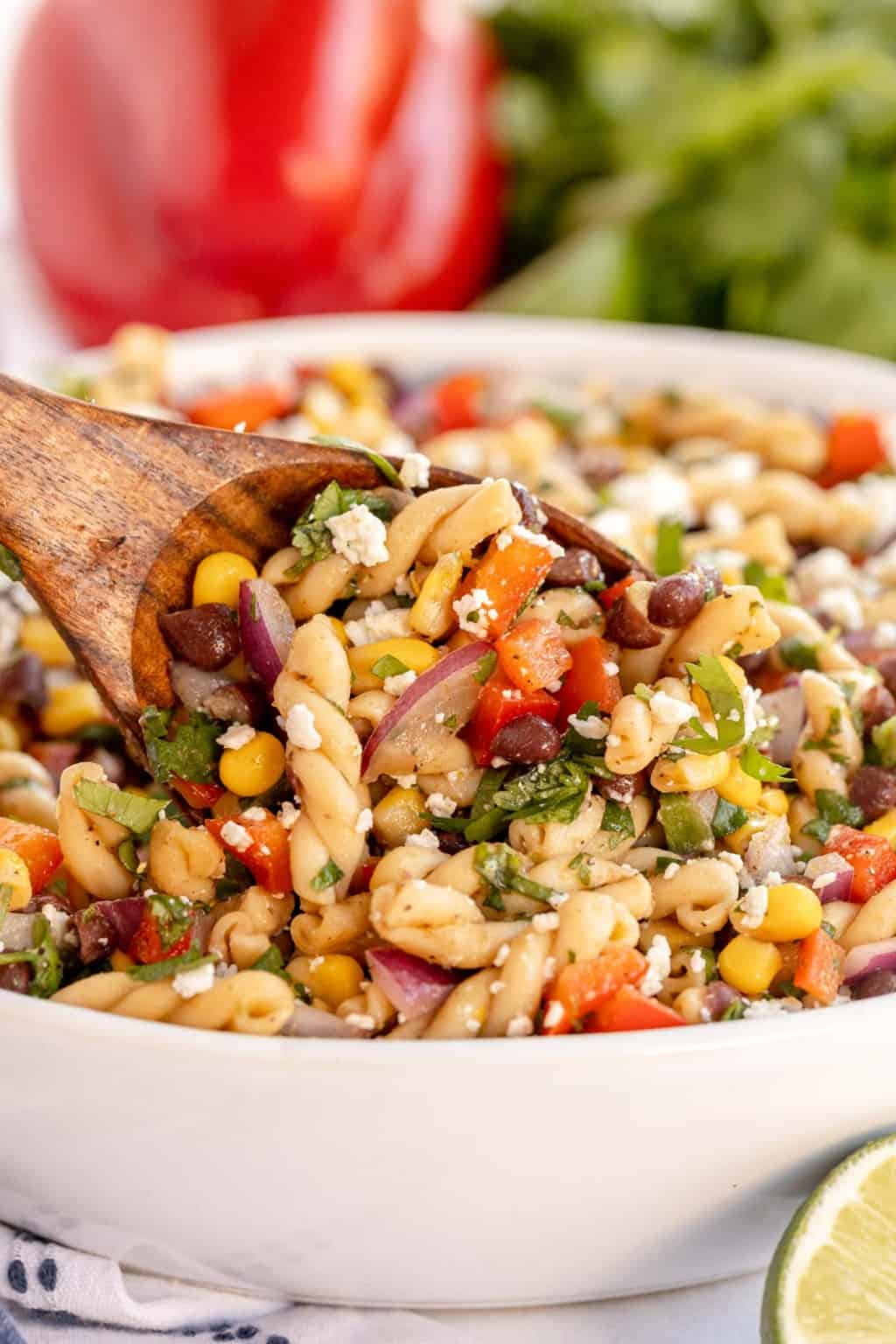 Easy Southwestern Pasta Salad (with Lime Vinaigrette Dressing) - Kylee ...