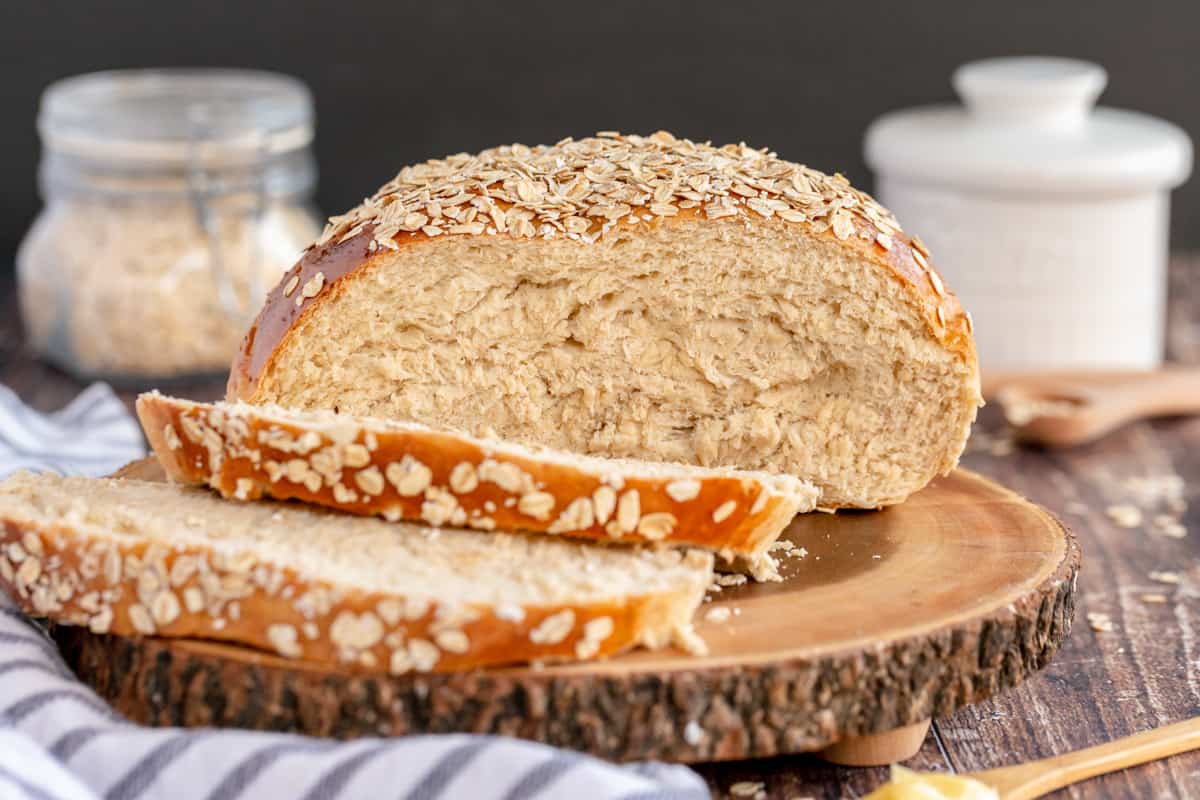 Oatmeal Bread (Made in a Skillet) - Kylee Cooks