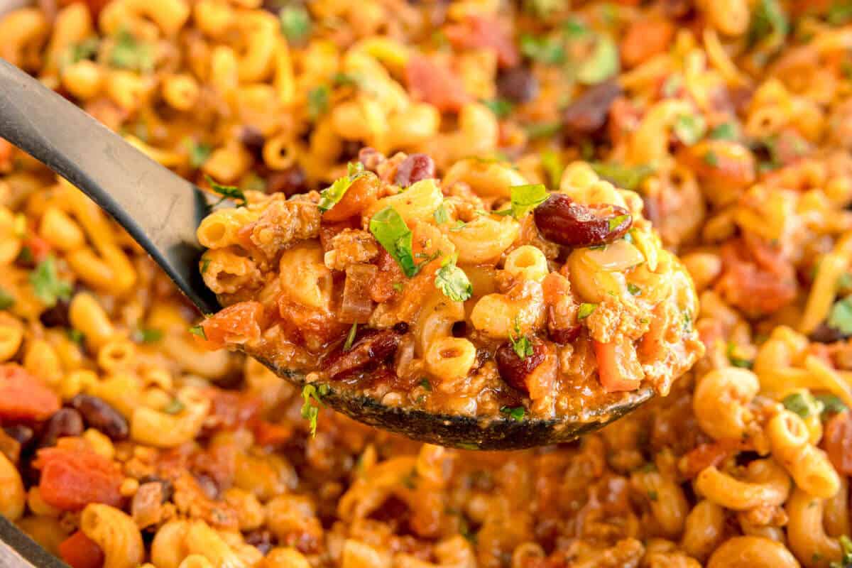 Turkey Chili Mac and Cheese (One Pot Meal) - Kylee Cooks