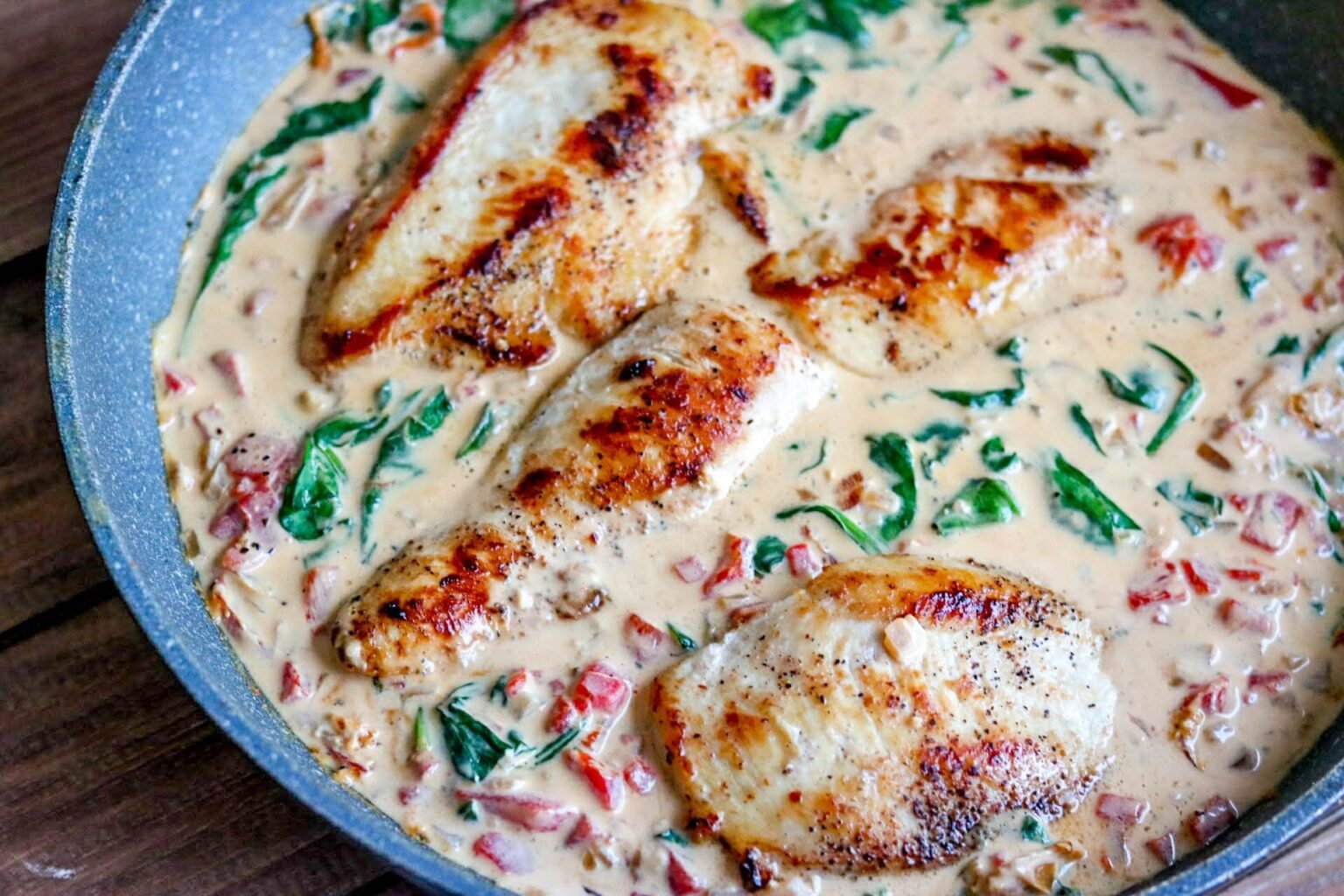 Creamy Mediterranean Chicken Dinner (in a Skillet) - Kylee Cooks
