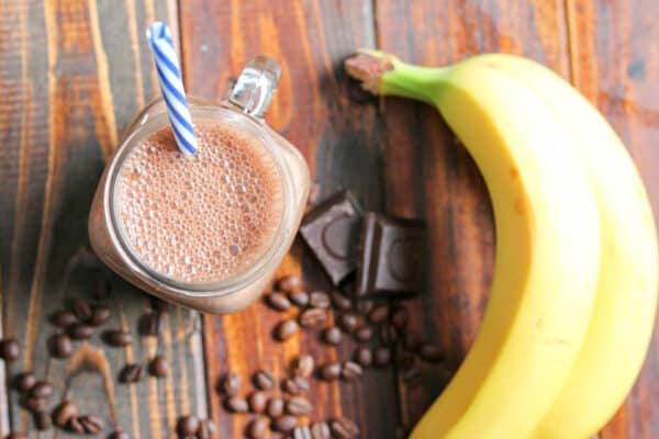Mocha Coffee Smoothie (5 Min Breakfast!) - Kylee Cooks