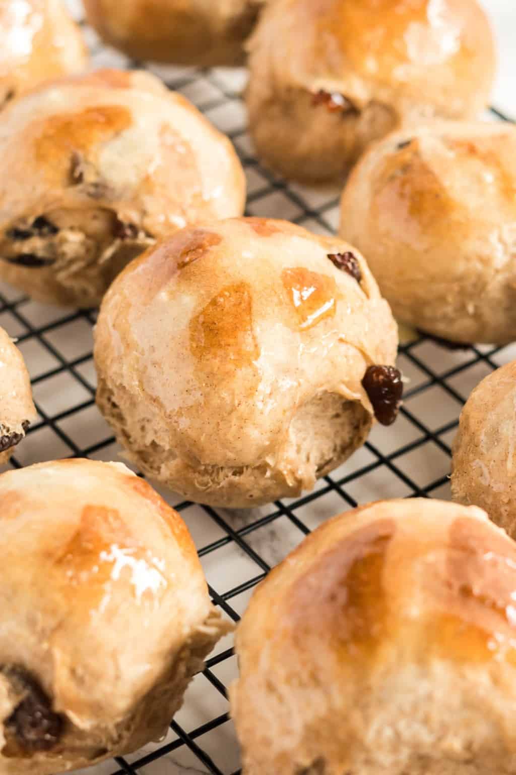 Hot Cross Buns Recipe - Kylee Cooks