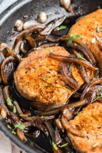Balsamic Glazed Pork Chops (under 30 minutes) - Kylee Cooks