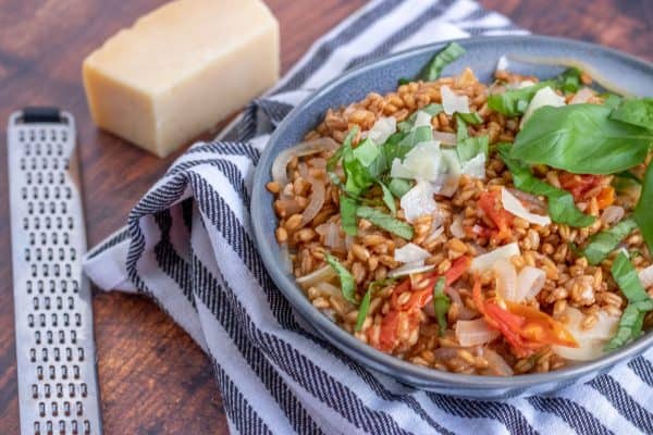 How to Cook Farro - Kylee Cooks