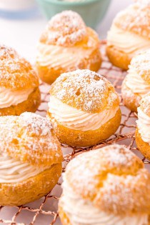Easy Cream Puffs Recipe - Step by Step - Kylee Cooks