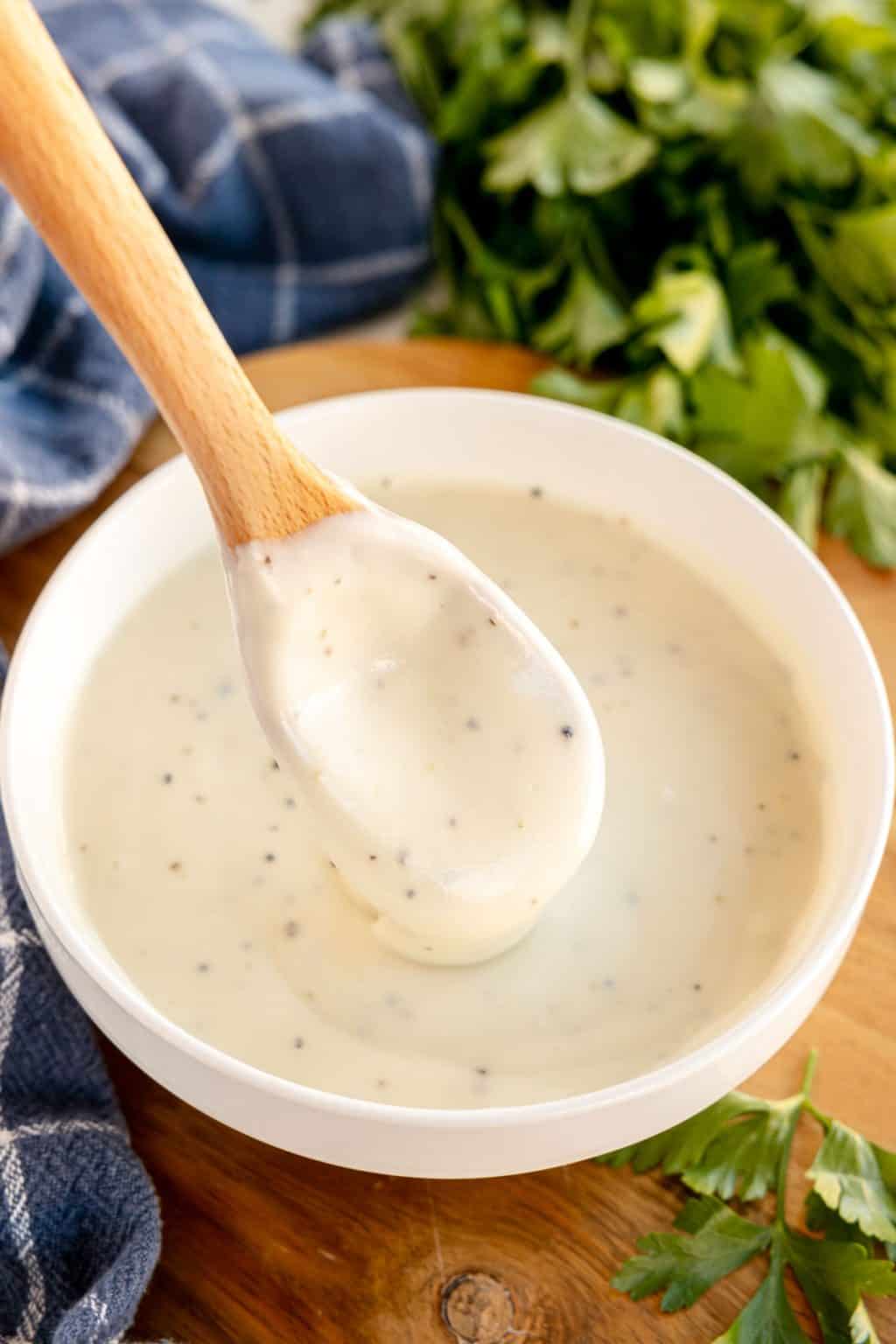 How to make Basic White Sauce (aka Béchamel Sauce) - Kylee Cooks