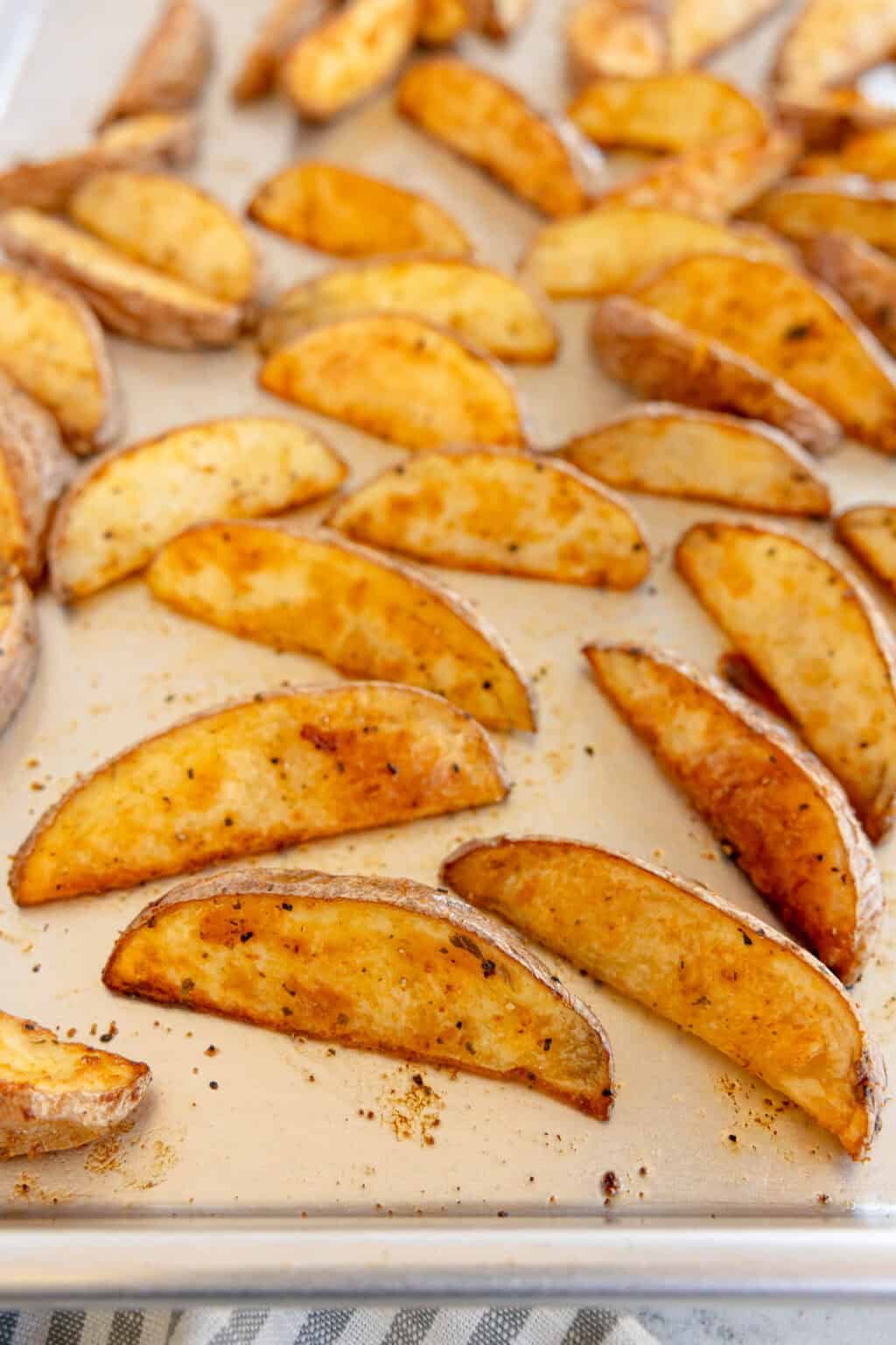 Easy Homemade Potato Wedges – Family Friendly | Kylee Cooks